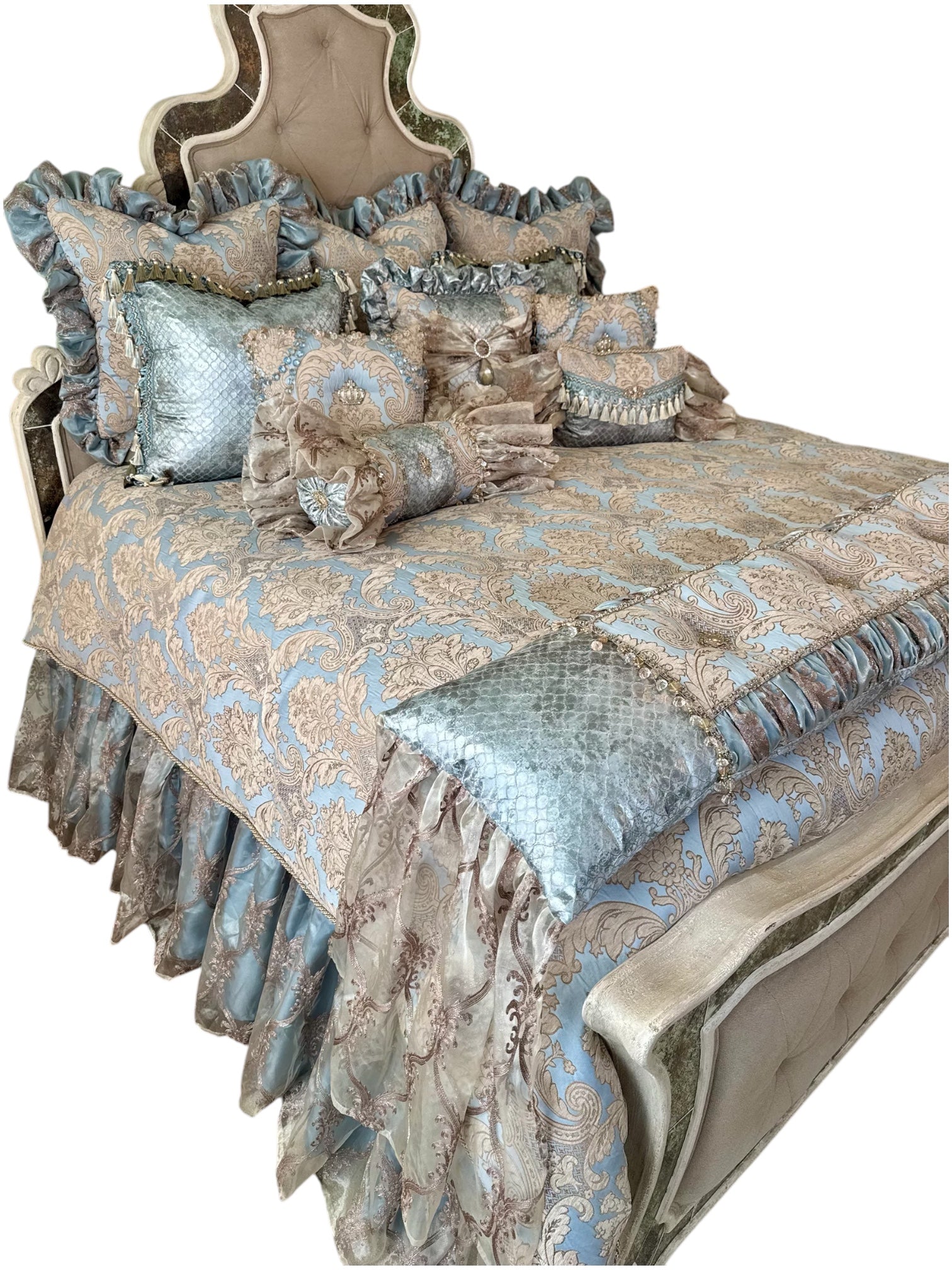 Old World Luxury Home Decor for Elegant Living Spaces – Reilly-Chance ...